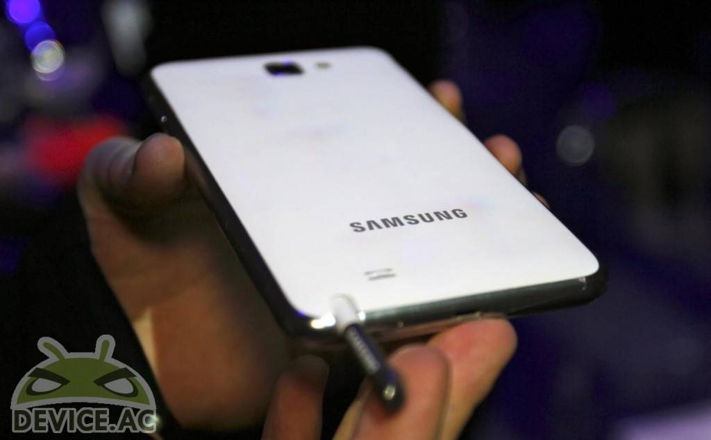 Samsung Galaxy Nexus vs White Galaxy Note hands-on [Video] - Android ...