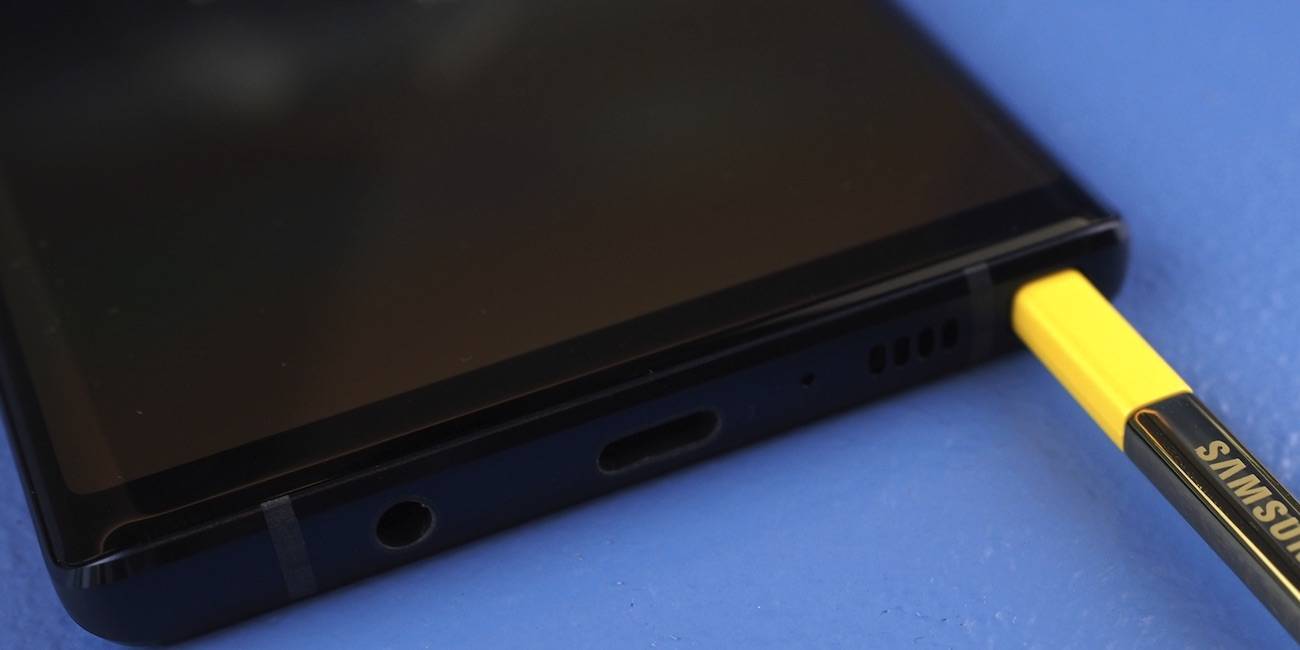 Samsung to remove the headphone jack in next-gen Galaxy smartphones ...