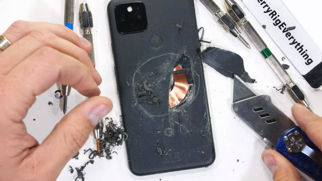Pixel 5 teardown reveals interesting details about its aluminum body ...