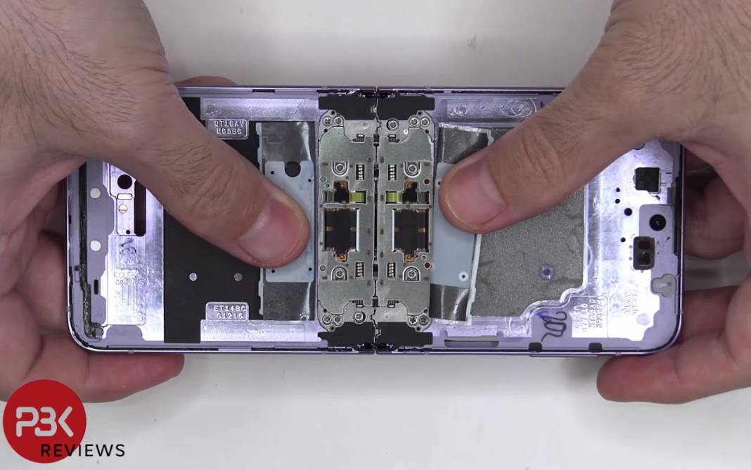 Samsung Galaxy Z Flip 3 Teardown Video: See what’s inside - Android ...