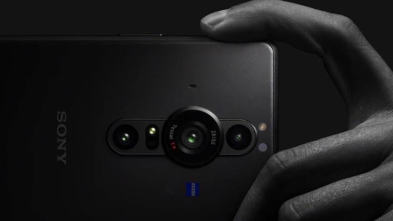 Sony debuts world’s first double stacked image sensor for phones ...